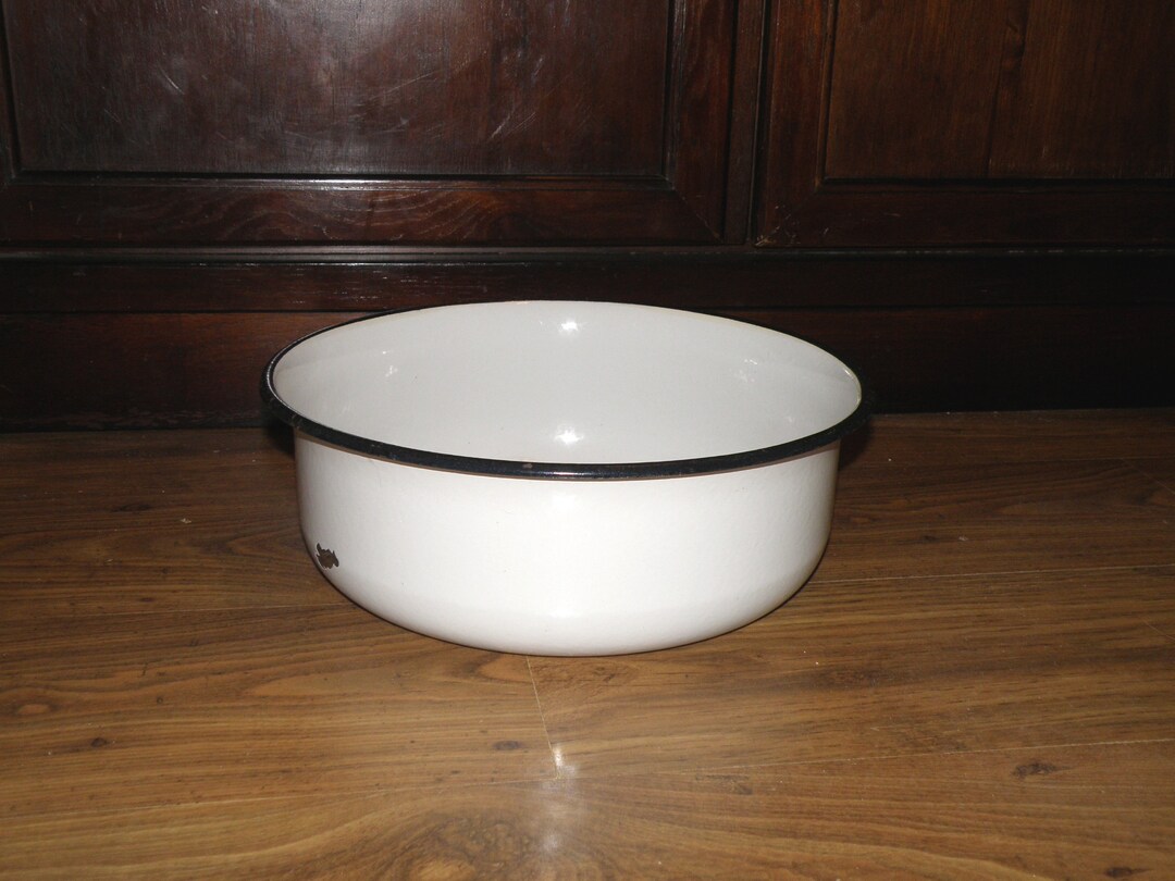 14" White Enamel Basin With Black Rim, Vintage Metal Enamel Bowl, Old ...