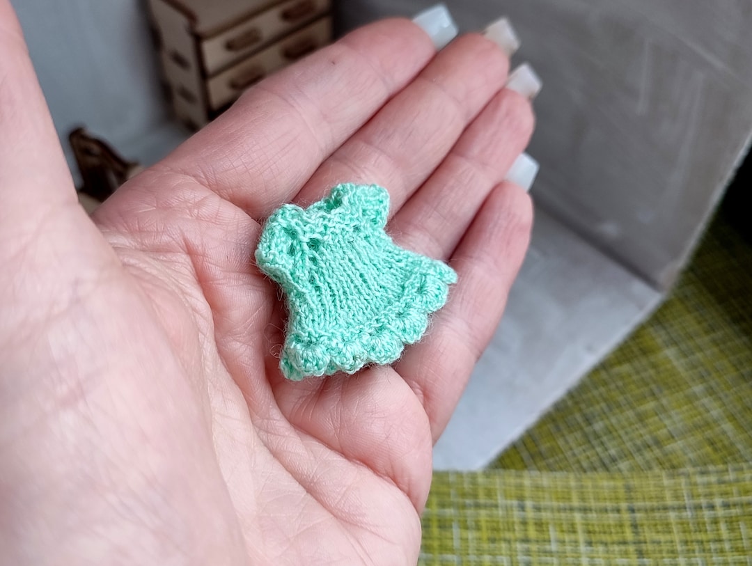 Miniature Doll Clothes DRESS 1:24 Dollhouse Miniature Baby Doll Clothes ...