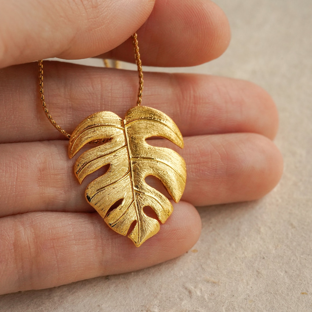 MONSTERA NECKLACE, Monstera Leaf, Leaf Necklace,plant Necklace,monstera ...