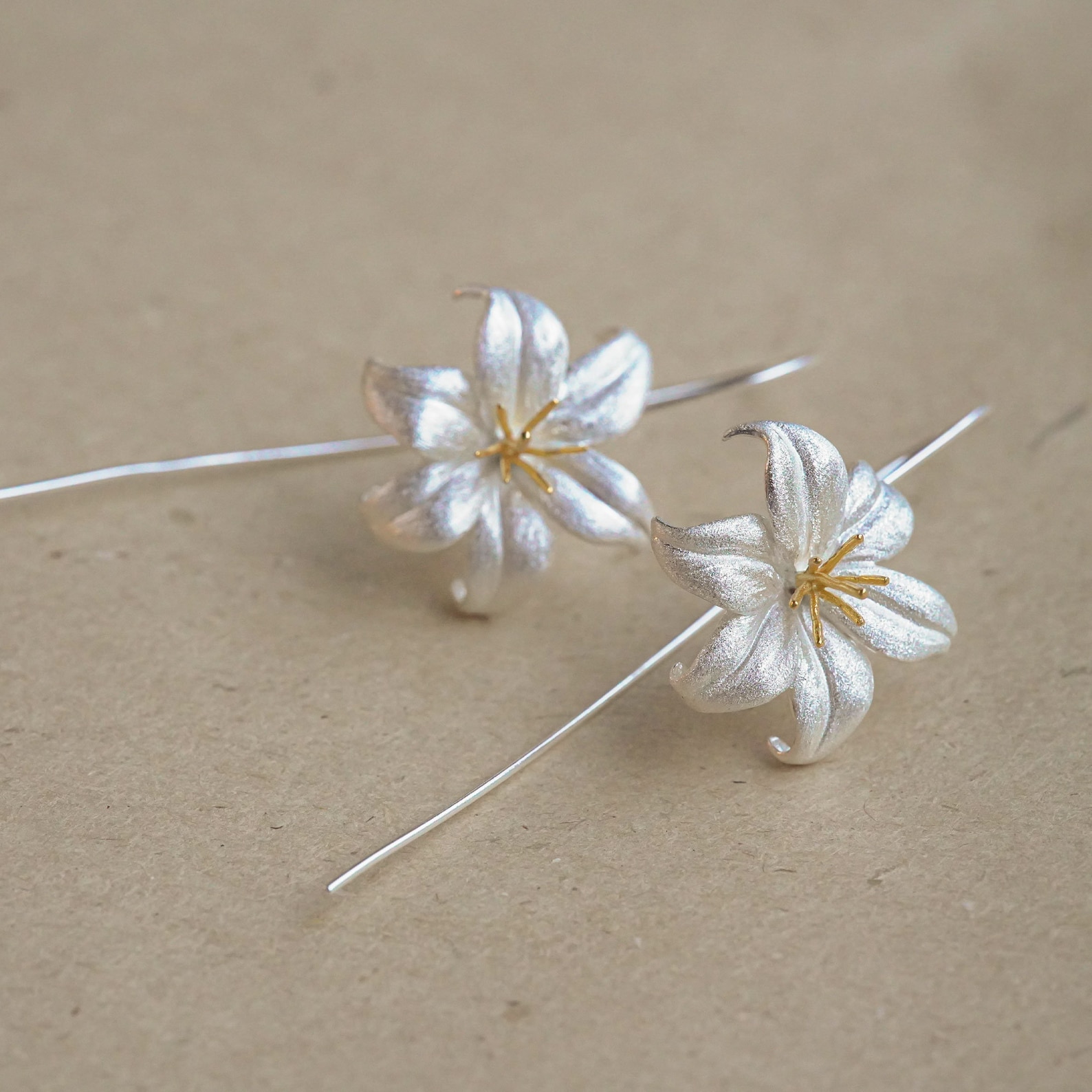 LILY EARRINGS, Botanical Earring, Plant Earring,lily Drop Earring ...