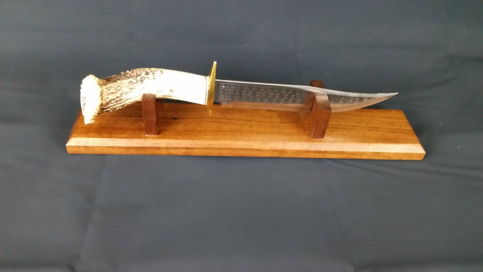 Made to Order Wood Knife Display Stand Custom Hand Made to - Etsy