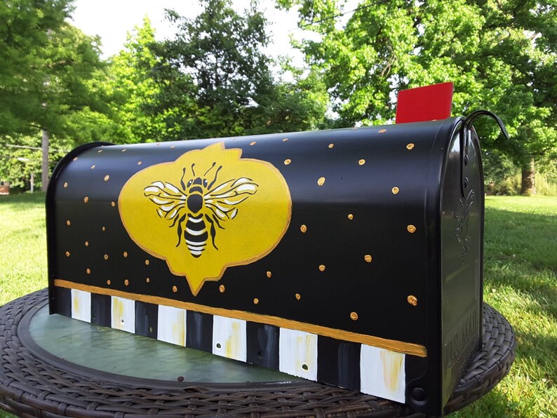 Bee design hand painted mailbox | Etsy