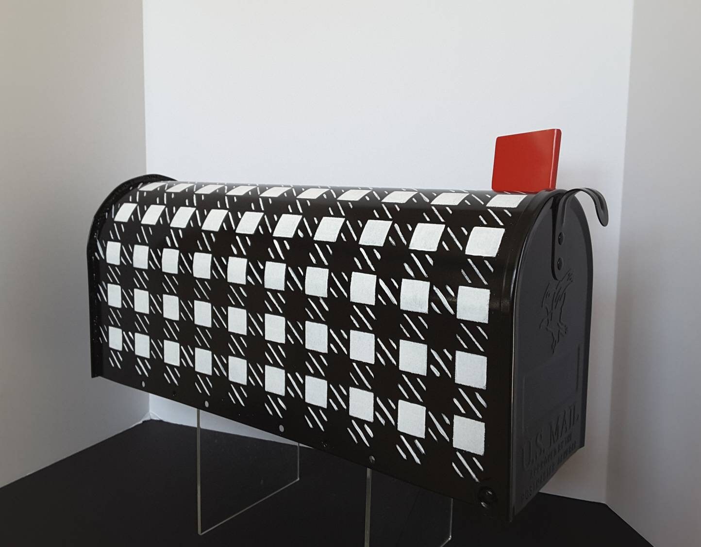 Buffalo Plaid Hand Painted Mailbox - Etsy