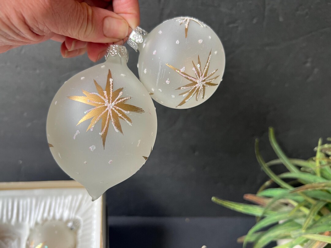 Hand Decorated Tear Drop and Round Christmas Ornaments Made in Romania ...