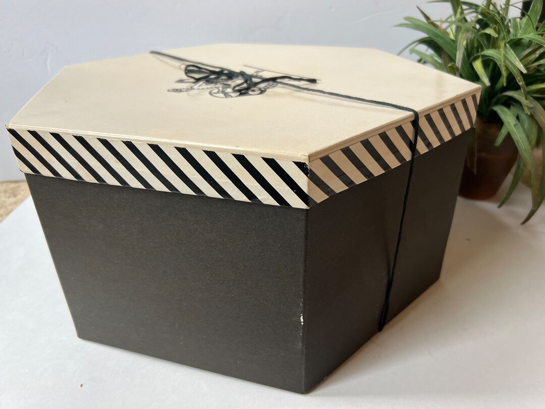 Vintage Hat Box With Shopping Lady Hat Storage Closet Organization ...