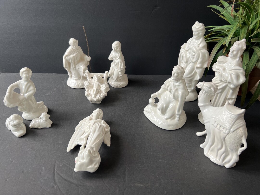 White Christmas Nativity Figurines Hand Glazed Holland Mold Birth of ...
