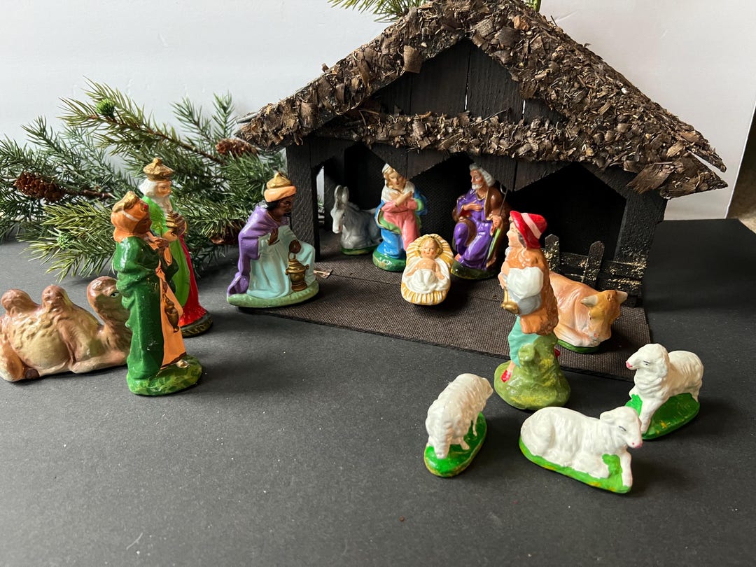 Vintage Christmas Nativity Germany Stable and 13 Figurines Birth of ...