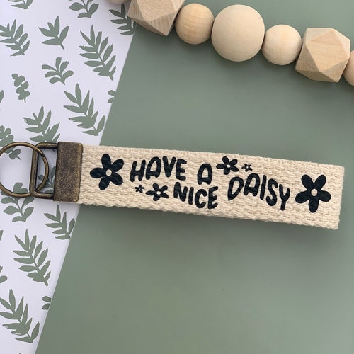 Daisy Keychain Wristlet / Key Fob / Have a Nice Daisy Keychain - Etsy
