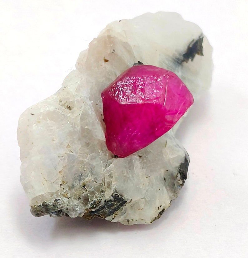 37 Cts Natural Kashmire Red Ruby Crystal Specimen Rough Loose Gemstone ...
