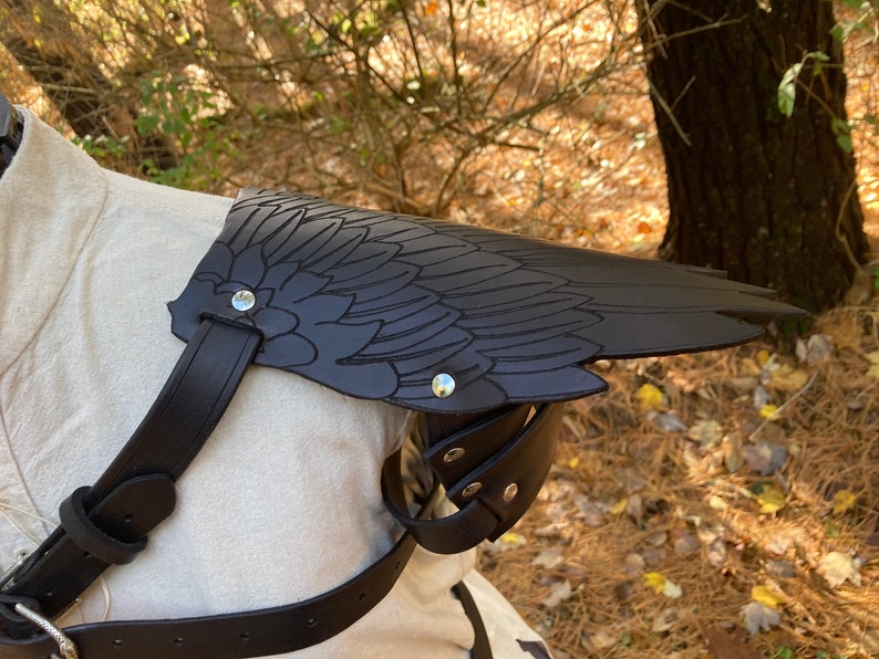 Raven Wing Leather Women's Pauldrons - Etsy