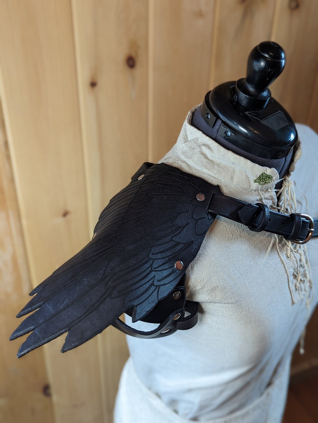 Raven Wing Leather Women's Pauldrons multiple Leather & Metal Colors - Etsy