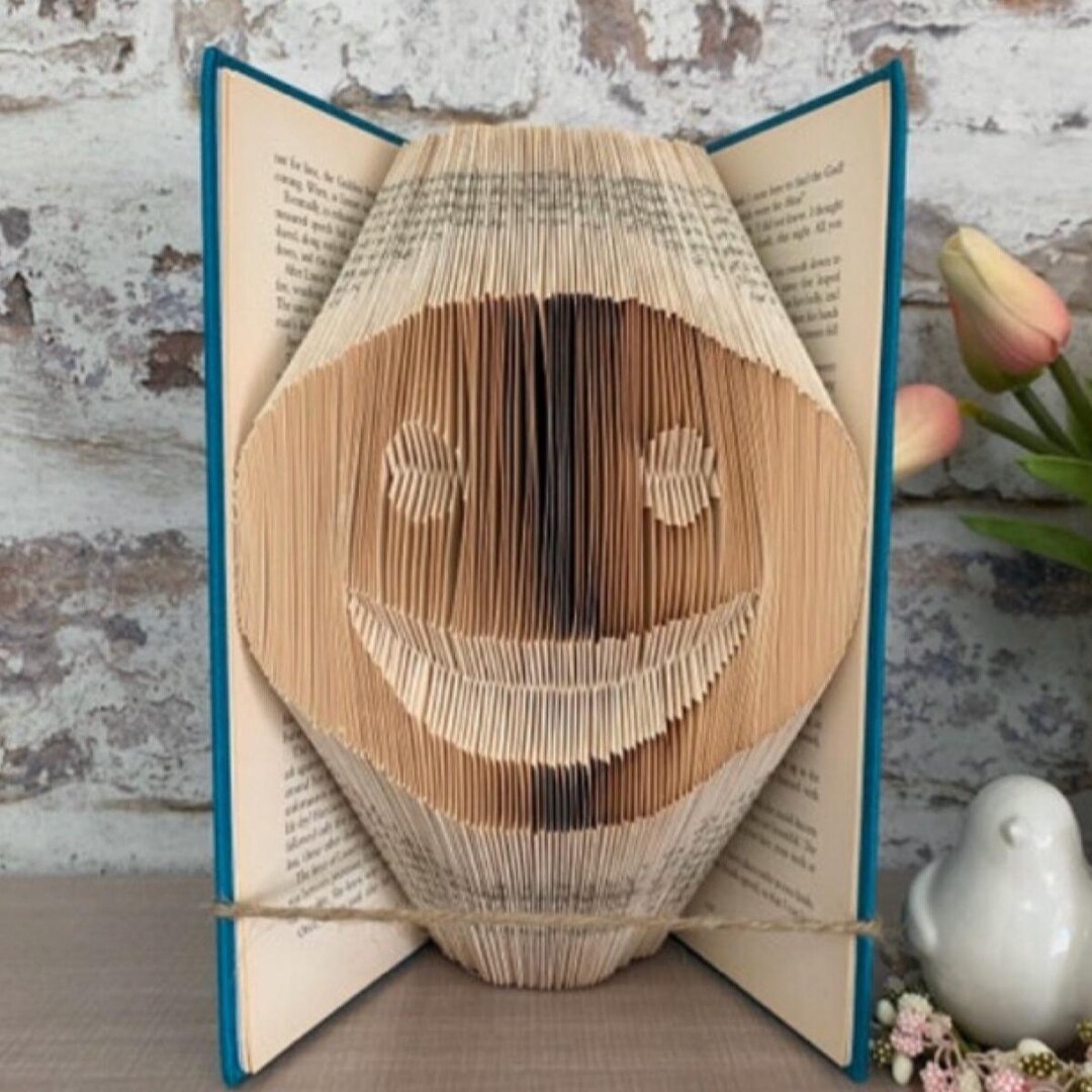Smiley Face, Folded Book Art, Bedroom Shelf Gift - Etsy