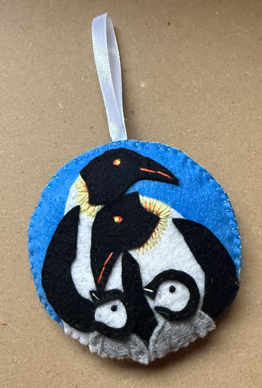 KIT - Make Your Own Felt Family of Penguins Bauble. Step by Step ...