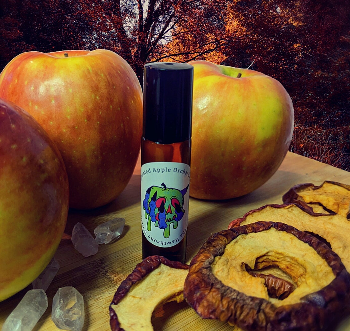 Haunted Apple Orchard - Ritualistic Perfume Oil - Etsy