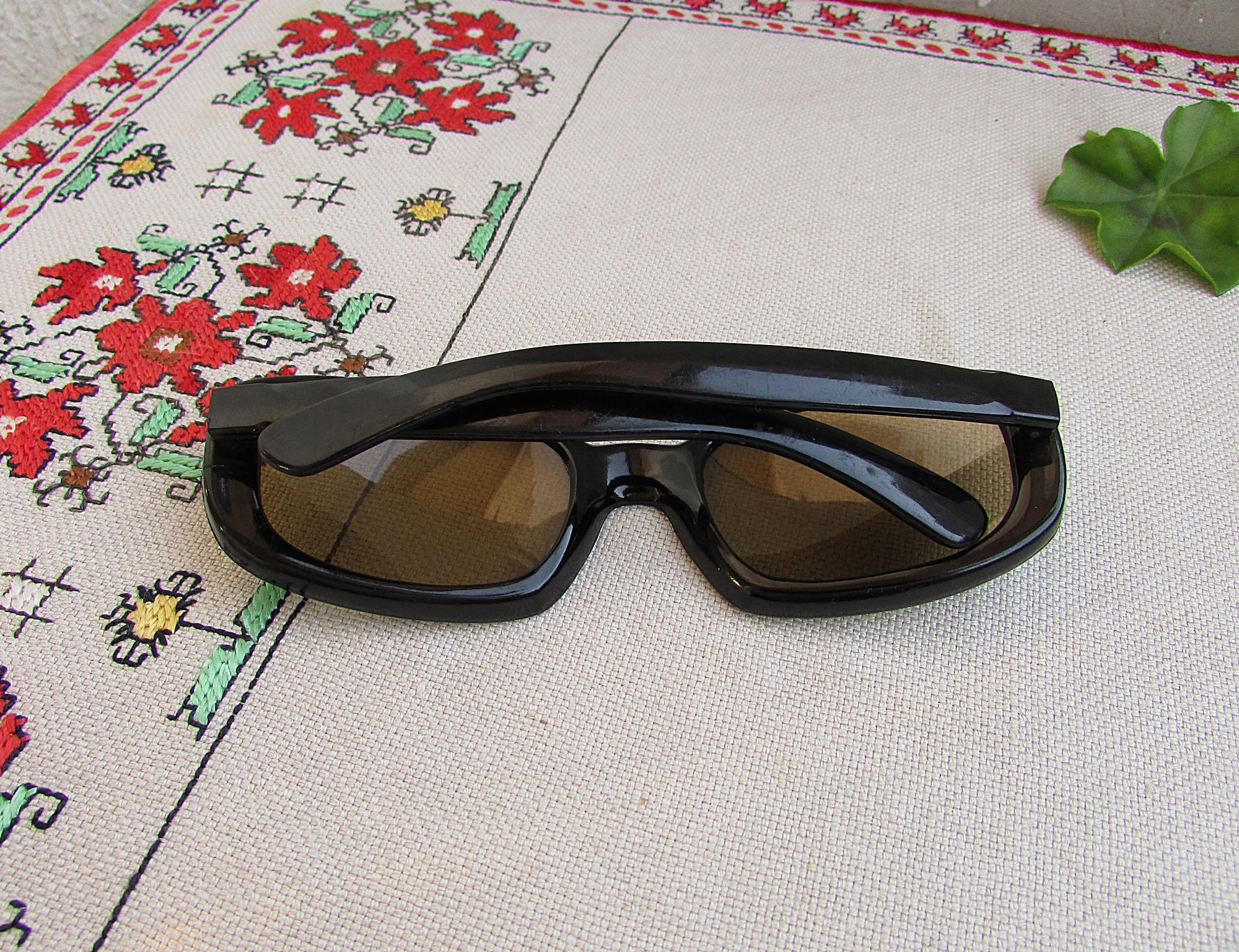 Vintage Sunglasses 80s Retro Unisex Sunglasses Distressed | Etsy