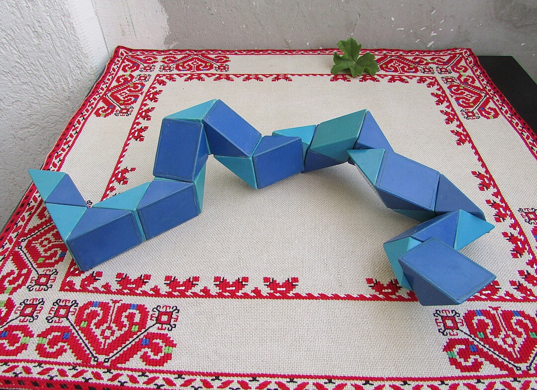 Vintage Snake Puzzle, Rubik's Snake #2, 3D Plastic Puzzle Flexible ...