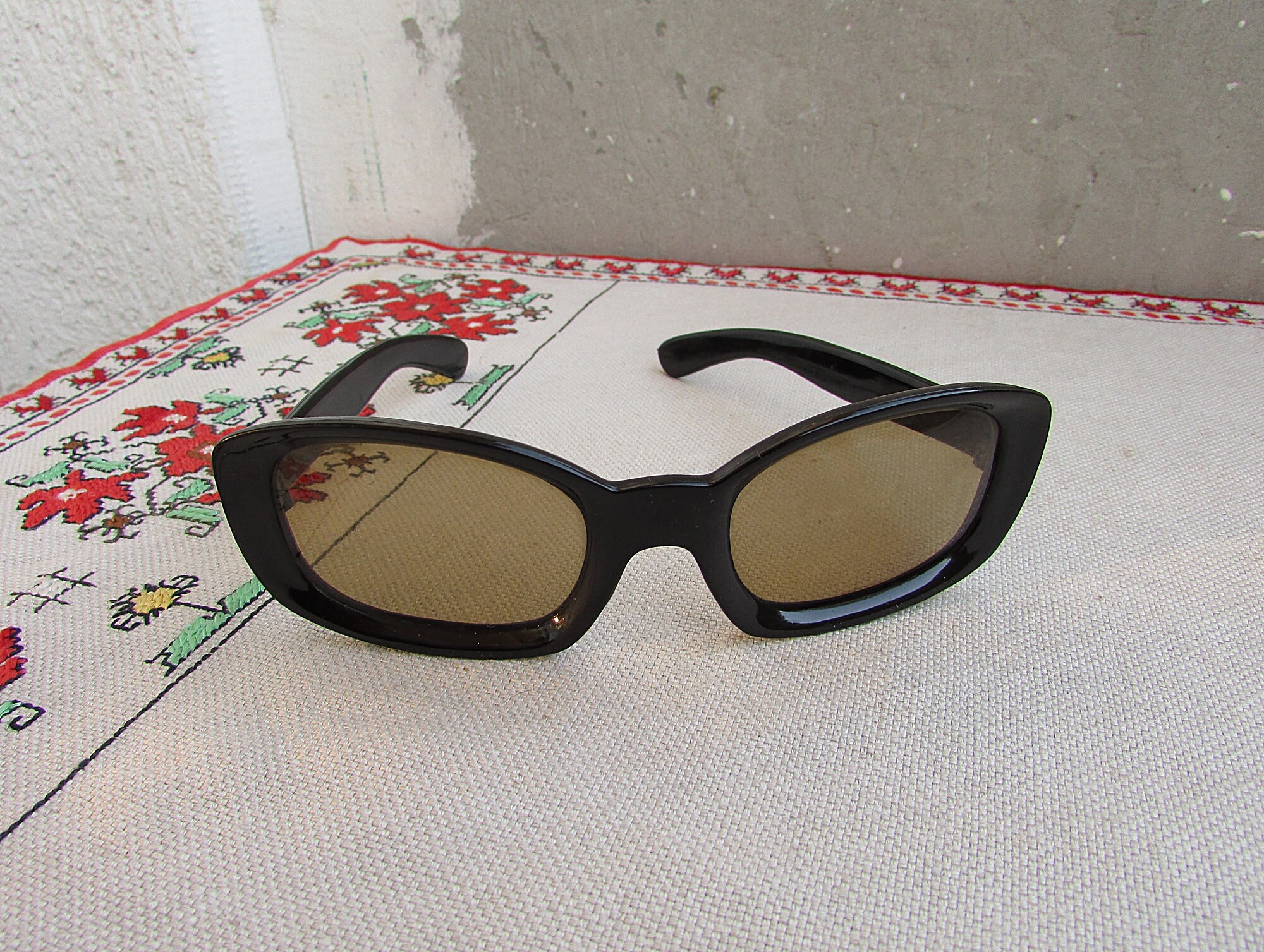 Vintage Sunglasses 80s Retro Unisex Sunglasses Distressed | Etsy
