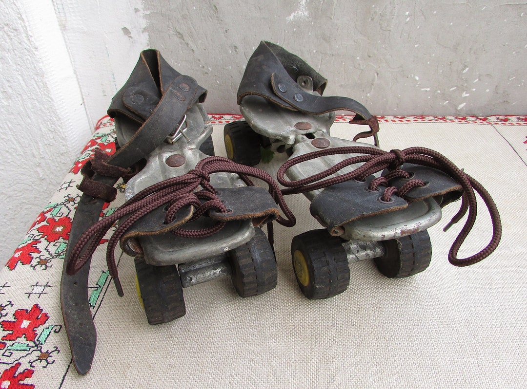 Vintage Adjustable Metal Roller Skates, Distressed Black Leather Roller ...