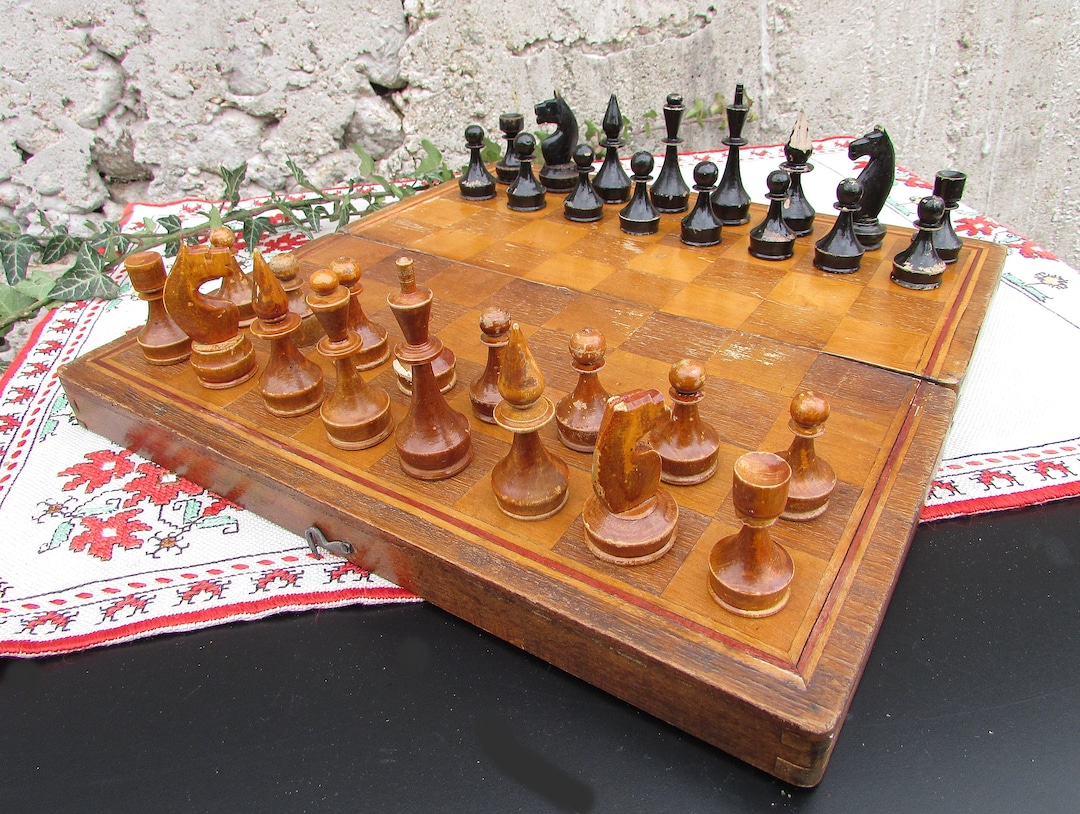 Old Wooden Chess Set 1970s, Vintage Chess Set With Wooden Box&pieces ...