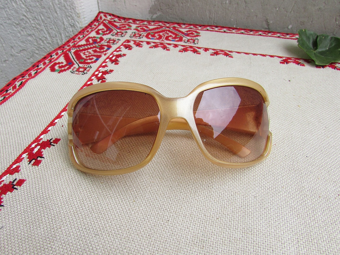 Vintage Sunglasses 80s, Retro Women’s Sunglasses #4, Oval Plastic ...