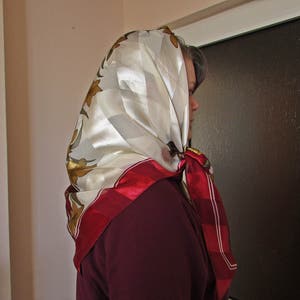 Vintage Beautiful Flower Pattern Scarf ‘80s, Silk Colored Shawl ...