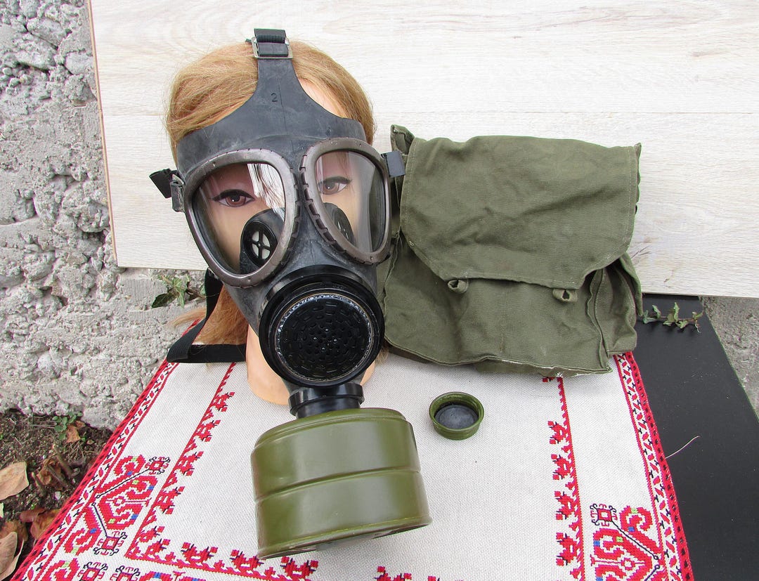 Vintage Gas Mask, Military Gas Mask With Original Canvas Bag ...