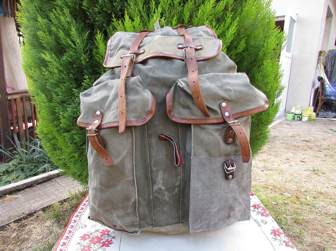 Vintage Large Tourist Canvas Backpack 80s, Military Khaki Leather ...