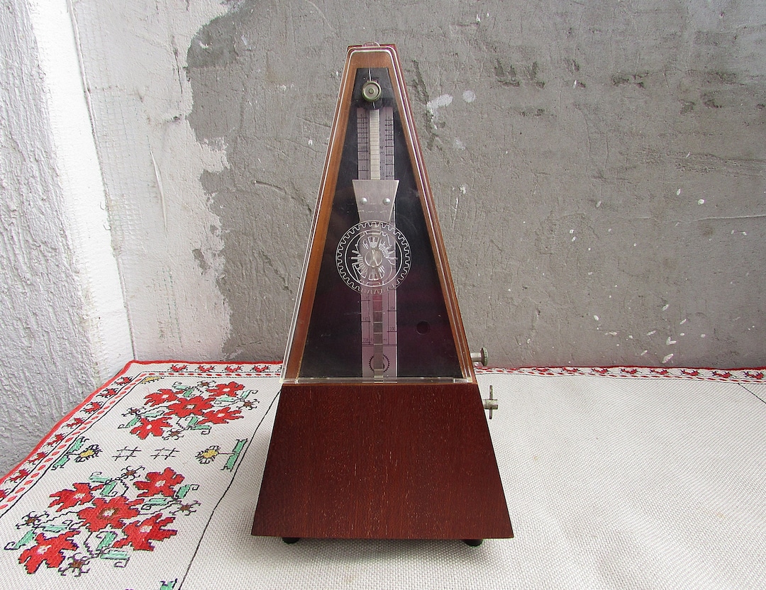Vintage Metronome Maelzel GDR, Wooden Mechanical Wind-up Metronome, DDR ...