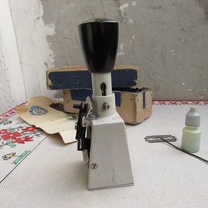 Vintage Date Stamp in Original Box, Vintage Automatic Numbering Machine ...