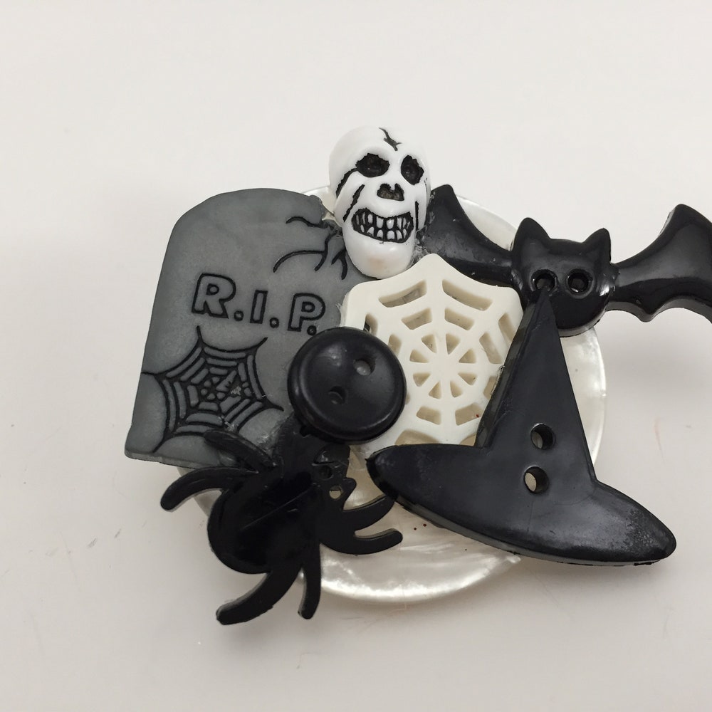 OnTheButtonPath - Etsy