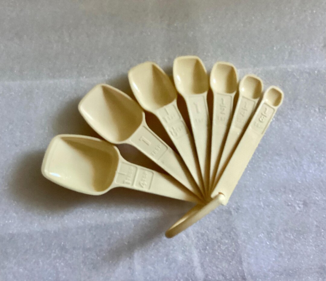 Tupperware Almond Nesting Measuring Spoon Spoons Set, 1/8, 1/4, 1/2, 1 ...