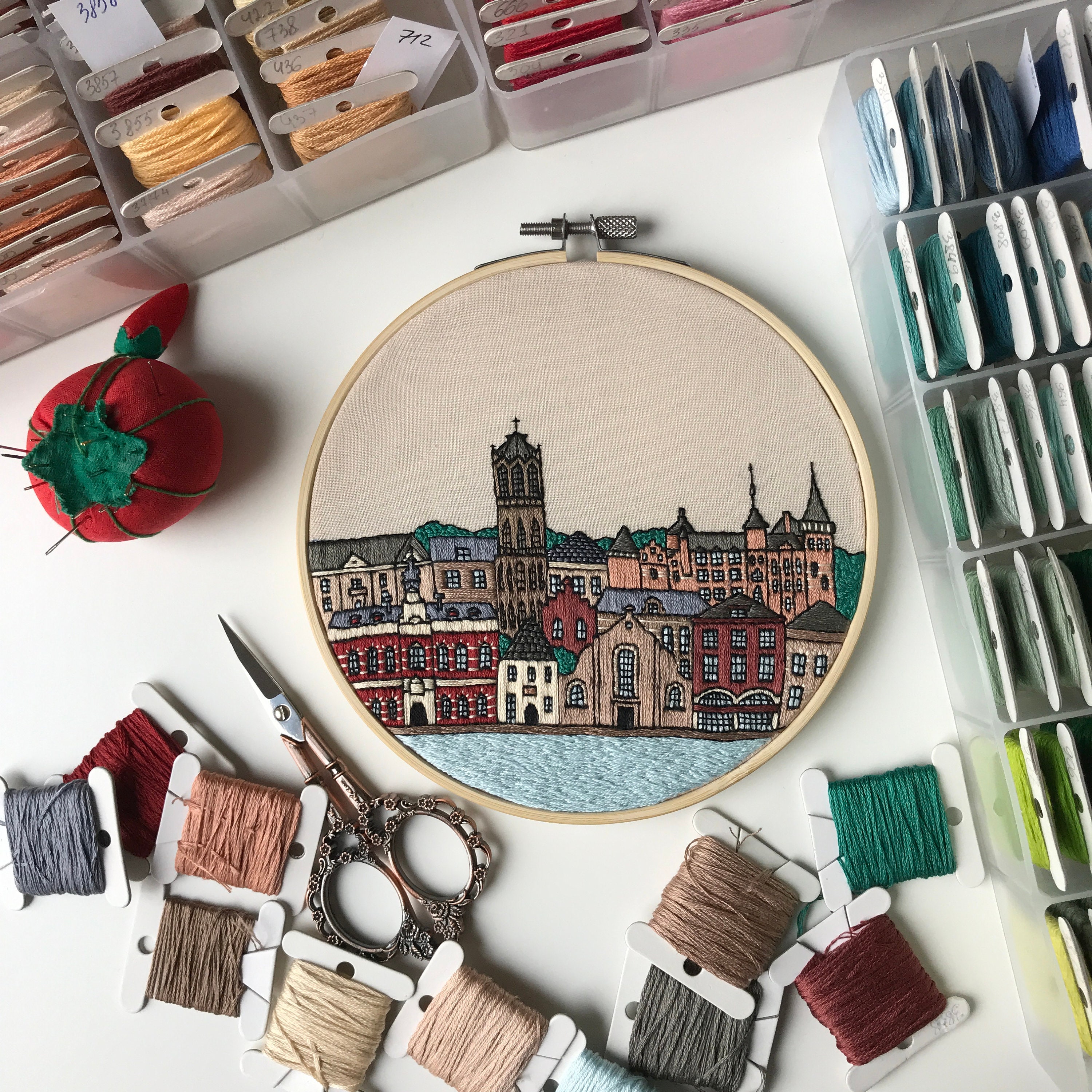 Utrecht Netherlands. Hand Embroidery pattern PDF. DIY. | Etsy