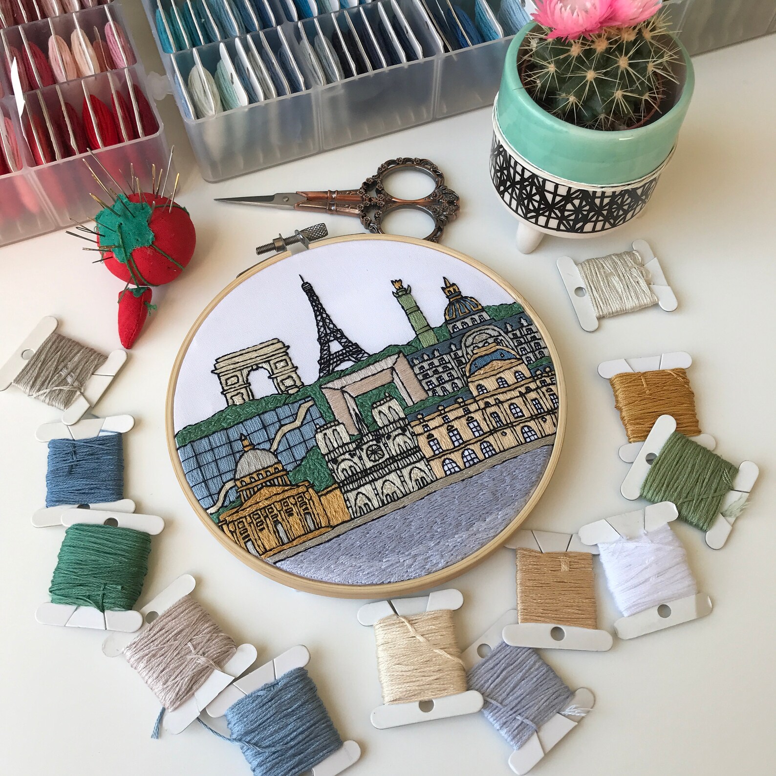 Paris 2 France. Hand Embroidery Pattern PDF. Embroidery Hoop - Etsy