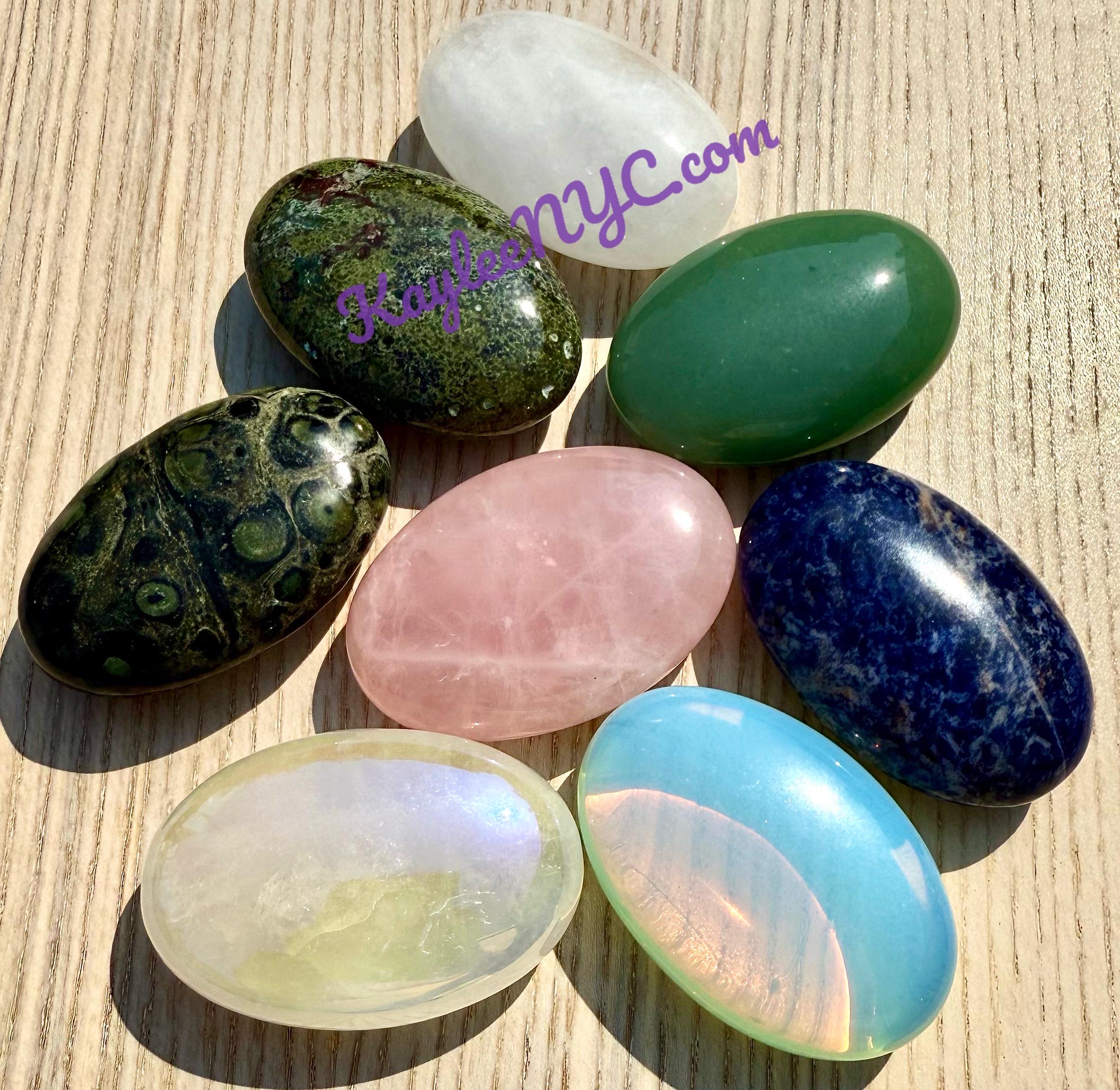 Wholesale Lot 8 Pcs Natural Crystals Palm Stones Crystal Healing Energy ...