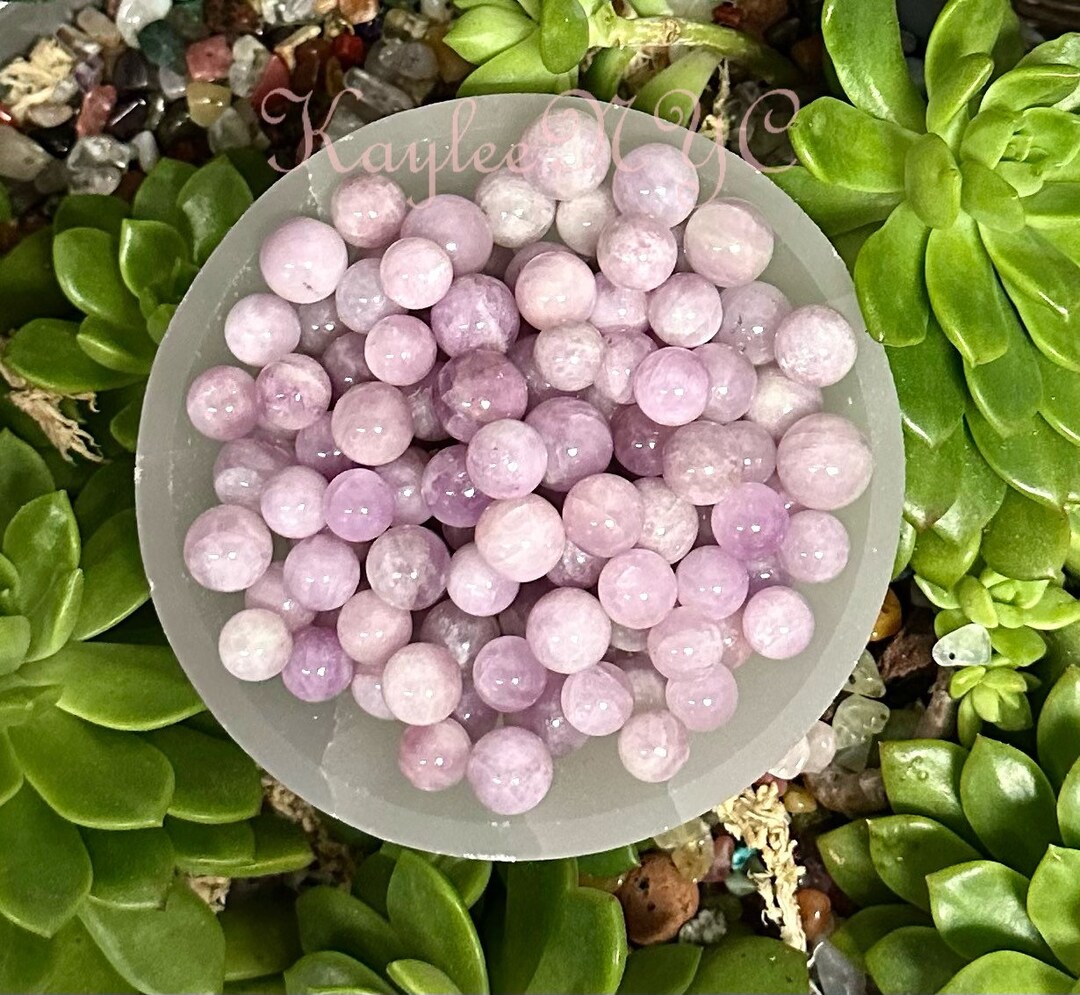 Wholesale Lot 0.5 Lb Natural Kunzite Spheres Crystal Ball Energy ...