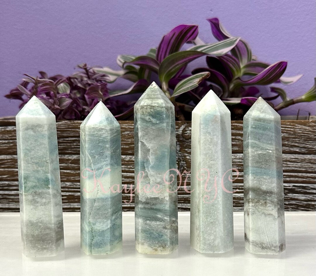 Wholesale Lot 1 Lb Natural Scheelite Obelisk Tower Point Crystal ...