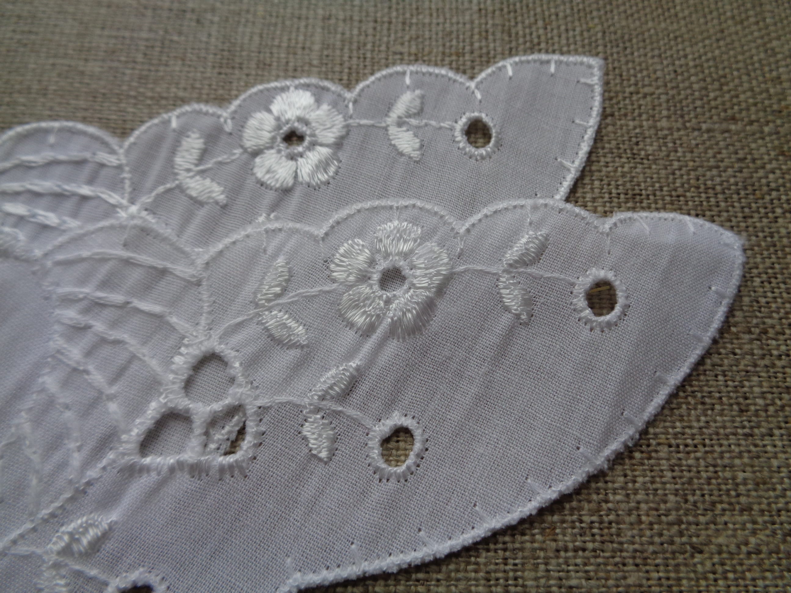 W8.5"x H5" Cotton Eyelet Lace Neckline Applique; off White Eyelet Lace ...