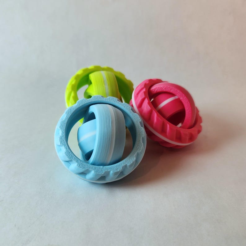 Set of 3 Quiet Sensory Tools | Mini Fidgets | Gyro Spinners | Desk Toys ...