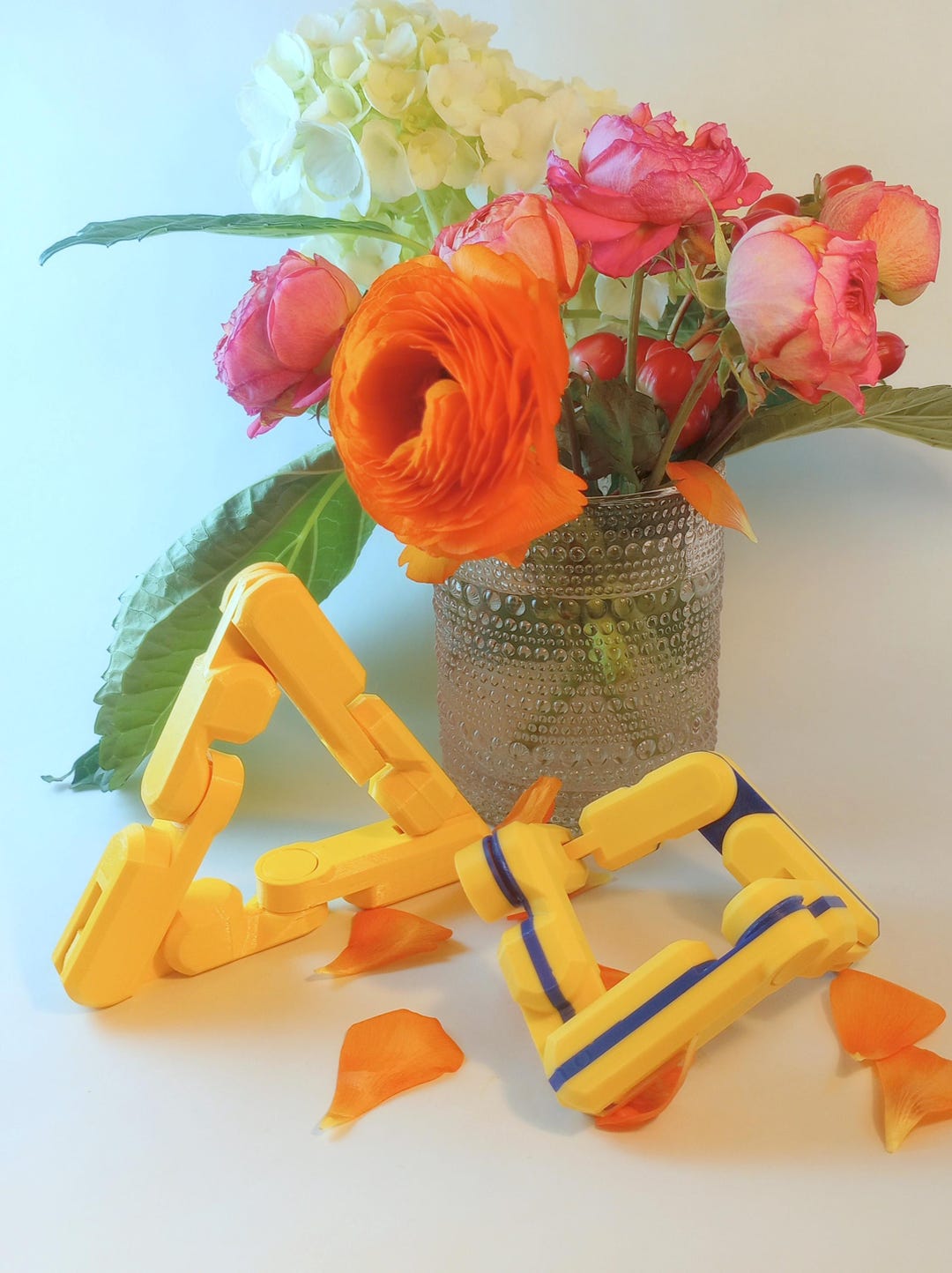 2 Triangle Fidgets mango Quiet Sensory Stumulation Stocking Stuffers ...