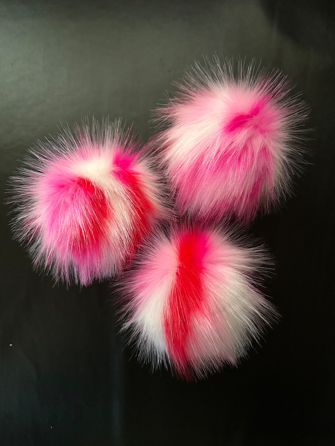 Sweetheart Faux Fur Pompom / Bright Pink Light Pink Red White Fur Pom ...