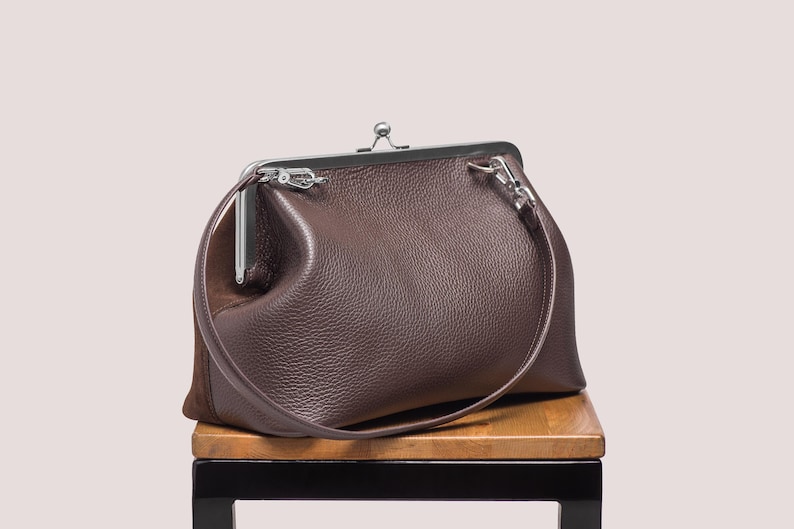 Vintage Leather Clasp Shoulder Bag, Real Leather Frame Purse ...