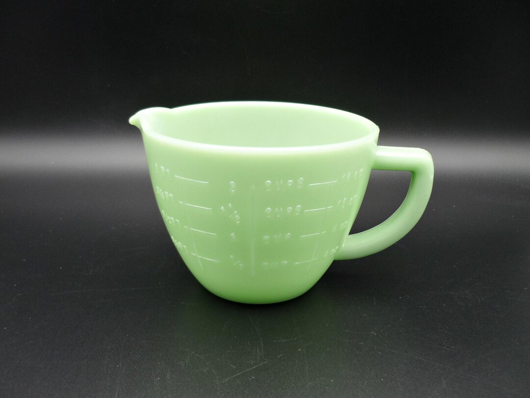 Vintage Jadeite 2 Cup Measuring Cup or Mixing Bowl - Etsy