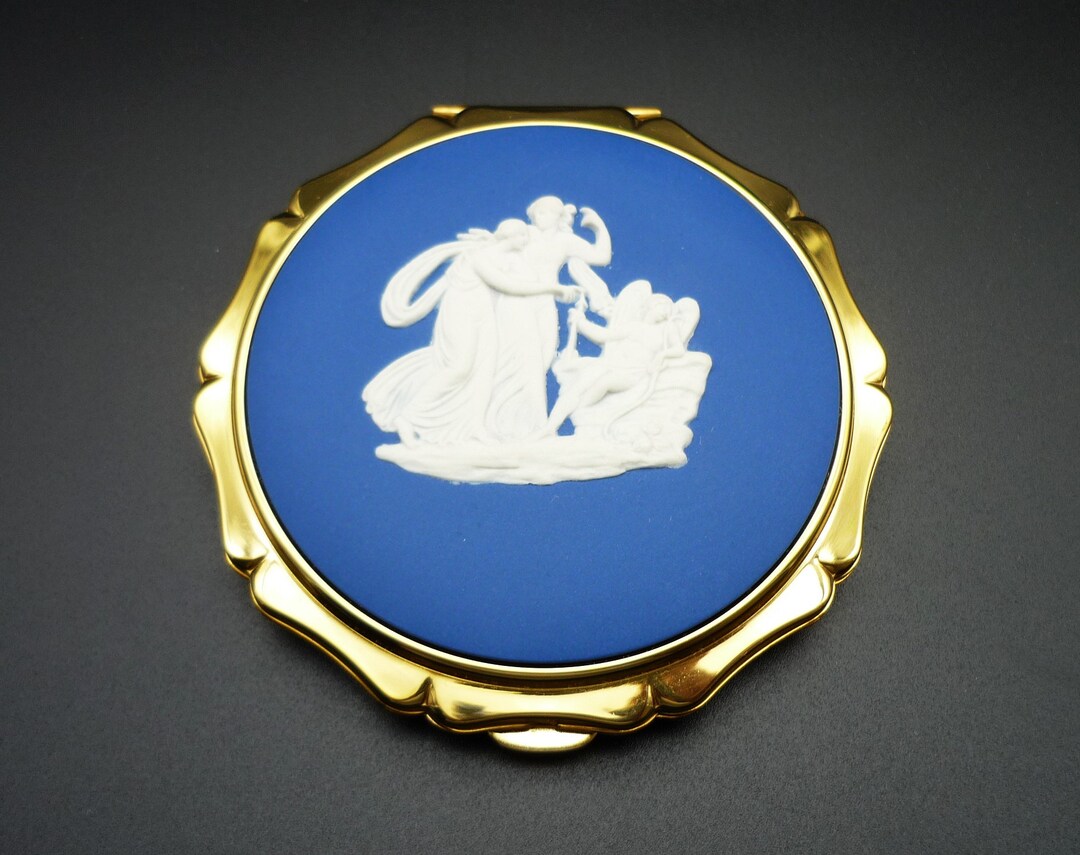Vintage Stratton Powder Compact: Blue Wedgwood Jasperware Cameo, Made ...