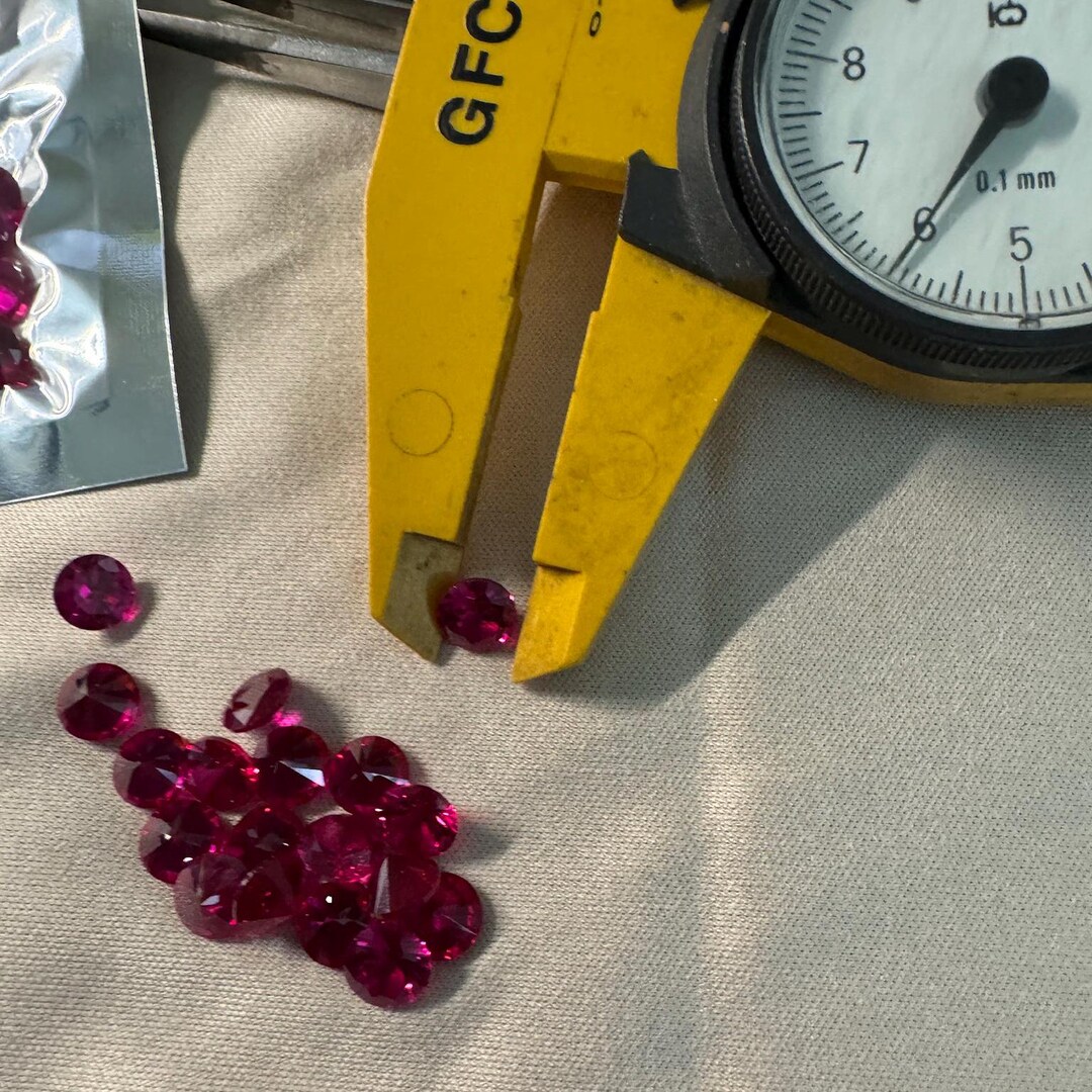 6MM Synthetic Ruby Round Shape Brilliant Cut Loose Synthetic Red ...