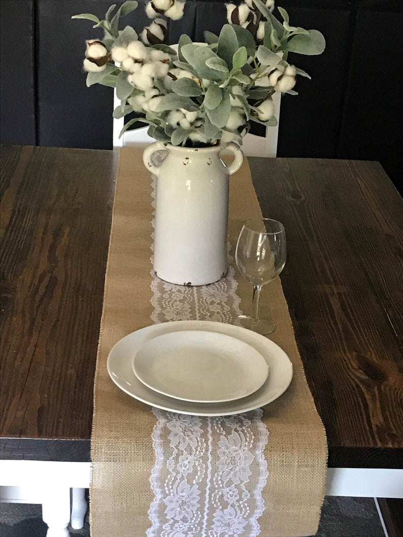 Burlap Table Runner with Ivory or White Lace Center Farmhouse - Etsy Italia