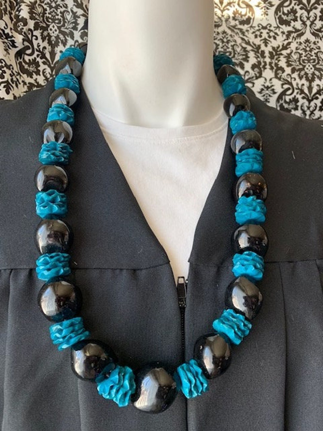 Class of 2024 Black Hawaiian Kukui Nut Lei Coconut Shell Flower Lei ...