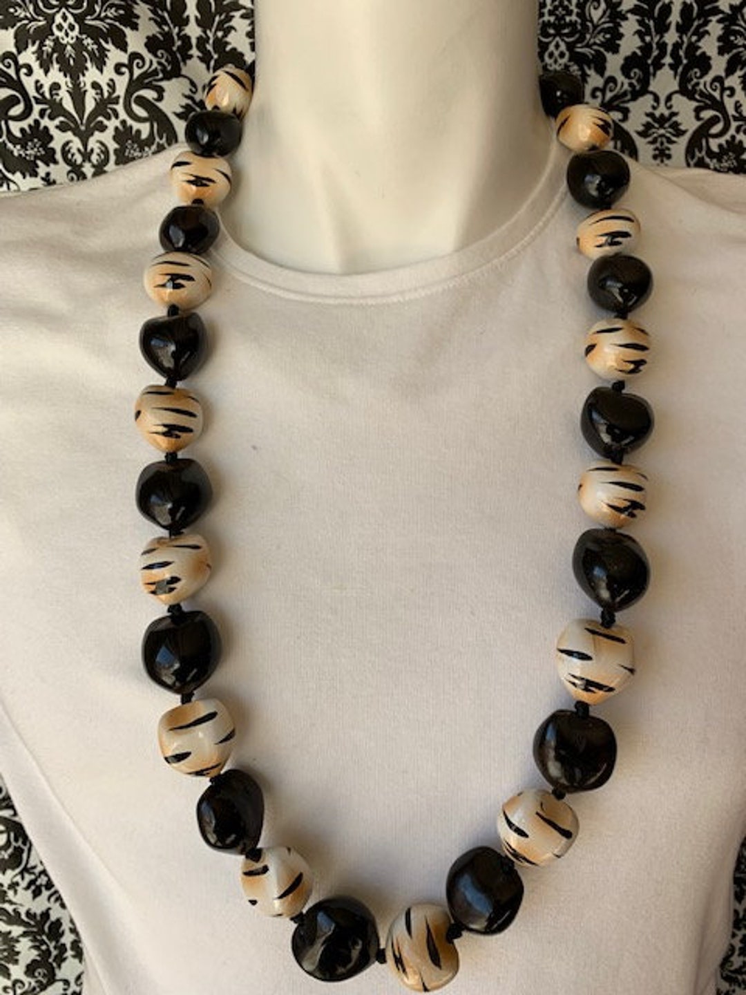 Hawaiian Kukui Nut Lei Class of 2025 Graduation Lei Necklace TIGER ...