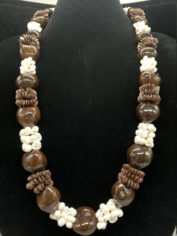 Hawaiian Mongo Shell Koa Seed Rings Lei BROWN Kukui Lei - Etsy