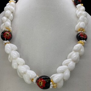 Hawaiian Wedding Graduation Bubble Shell Kukui Nut Lei Necklace Class ...