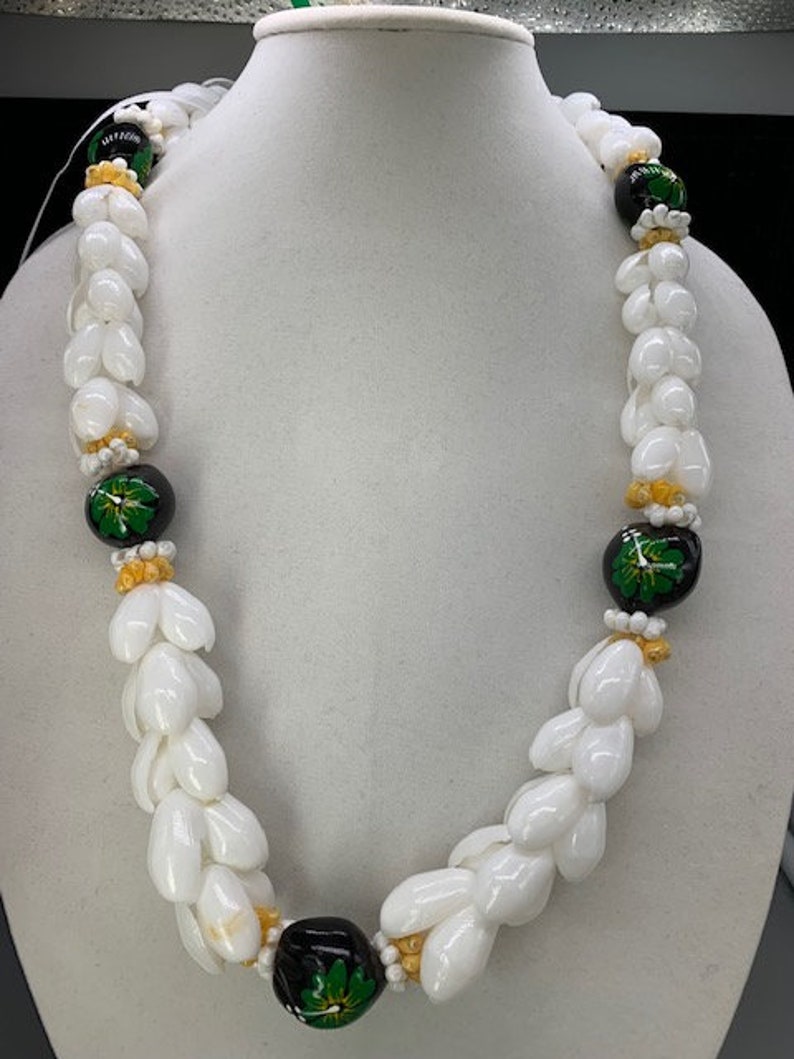 Class of 2026 Hawaiian Wedding Graduation Bubble Shell Kukui Nut Lei ...